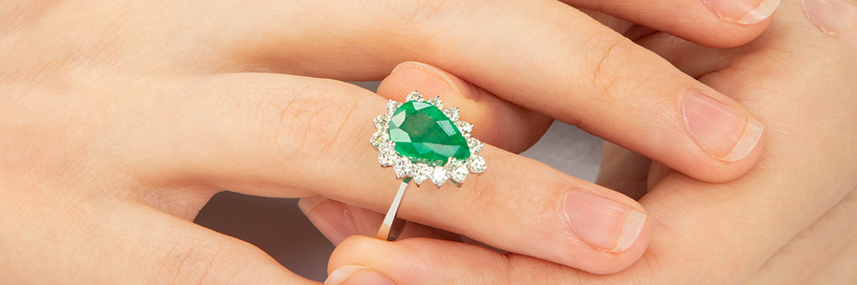 Emerald Gemstone Pricing Guide: Factors Affecting Its Cost – Rosec Jewels
