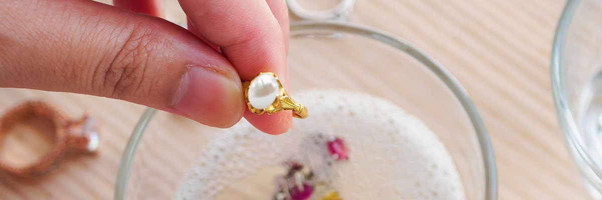 How to Clean Pearl Jewelry At Home? – Rosec Jewels